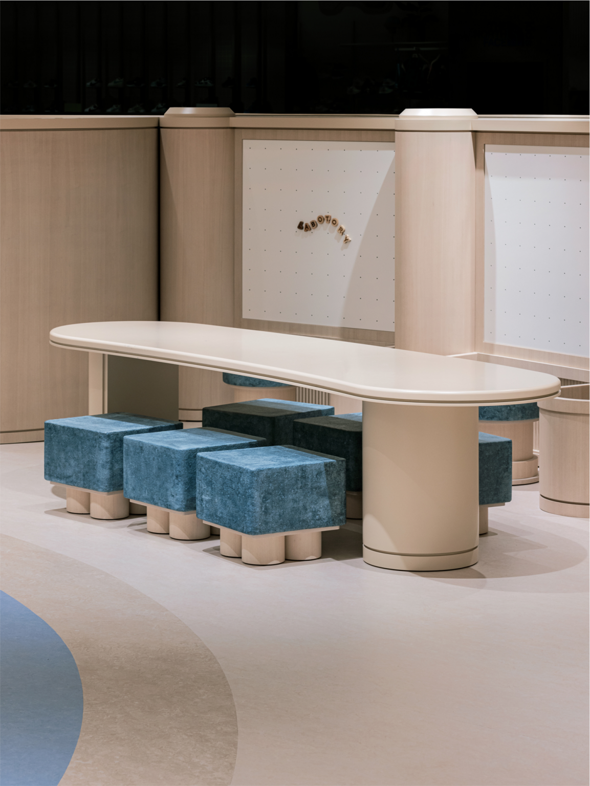 Kinder Studio | LABOTORY